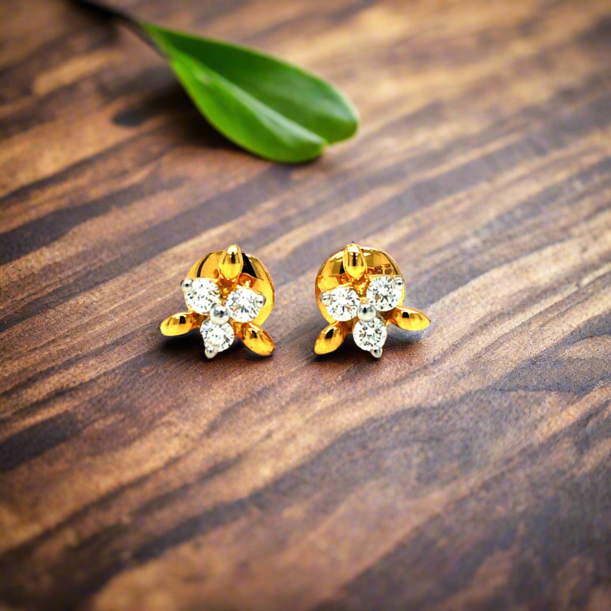 RADIANT DIAMOND STUDS - EFIF Diamonds – EF-IF Diamond Jewellery